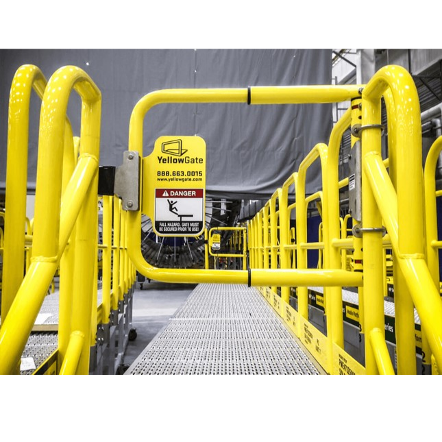 PUERTA ABATIBLE - GRUPO SYZ